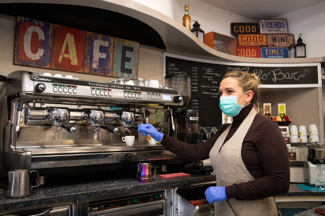 Caffè, i nuovi professionisti: dal coffee sommelier al coffee designer ...