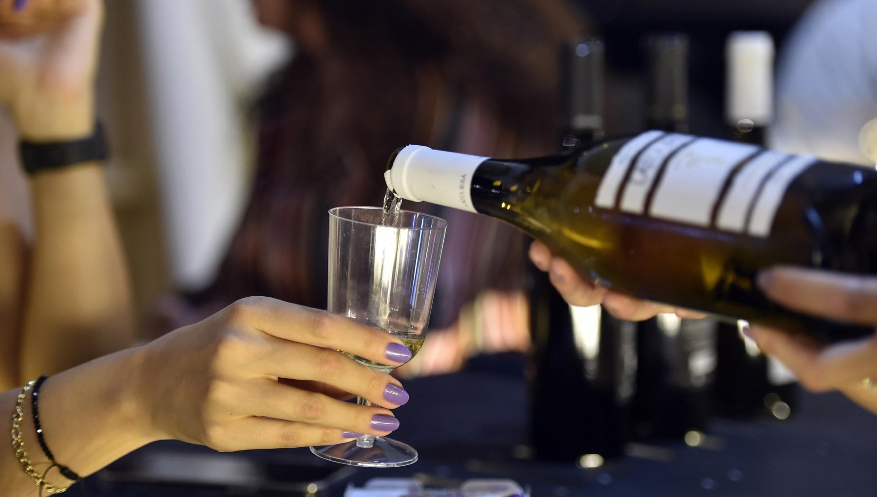 Cinque bianchi per cinque piatti: ecco i vini della settimana - la ...