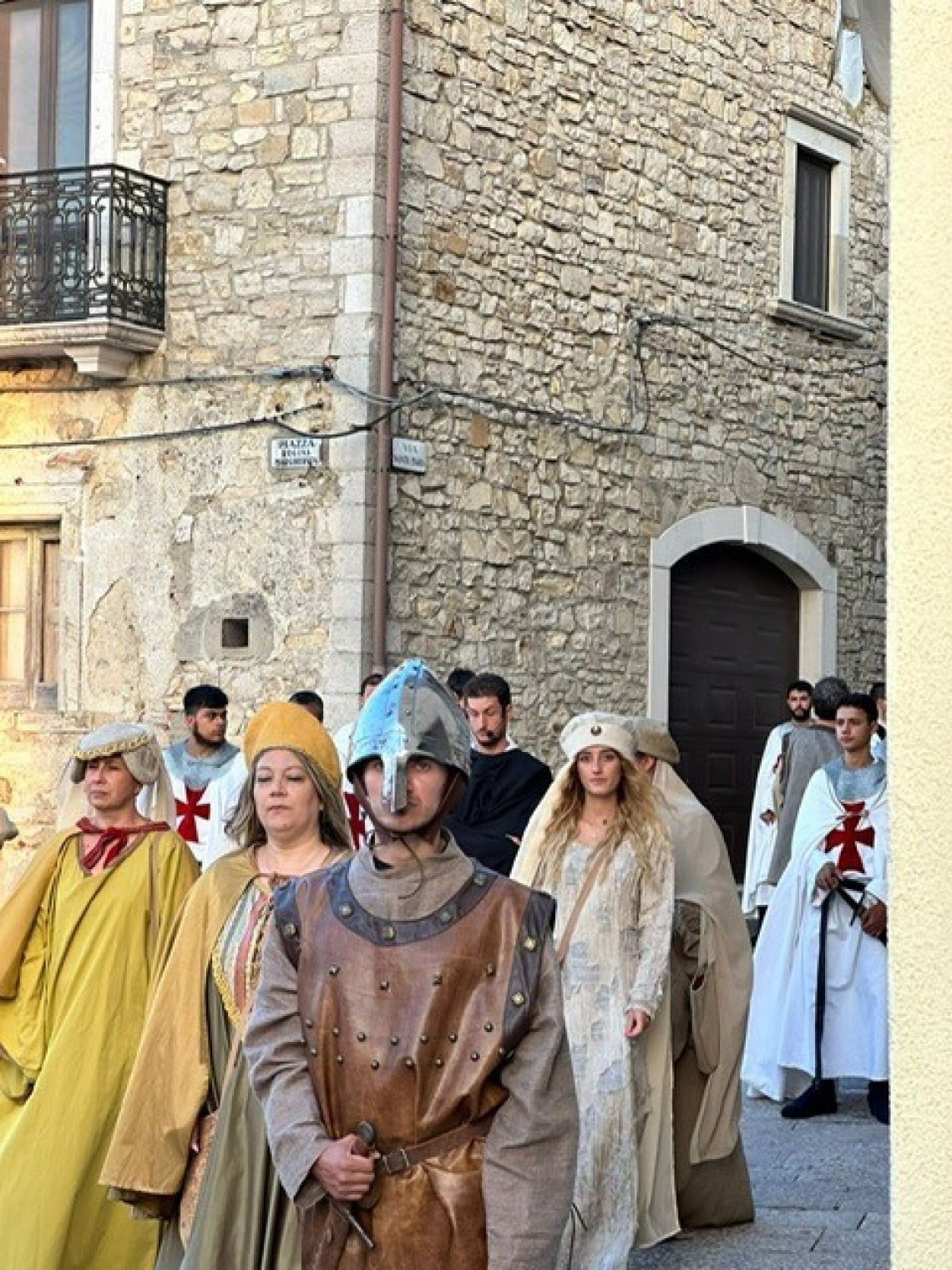 Viaggio a Forenza, borgo lucano da scoprire fra i Templari e il grano ...