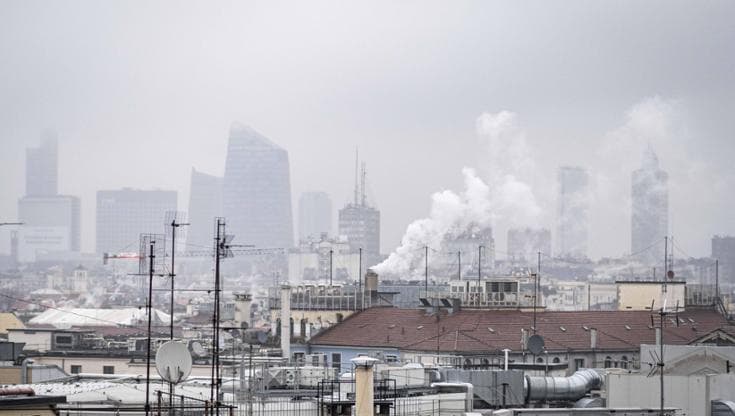 Migliora lo smog in Italia, solo 13 città fuorilegge nel 2025 - la ...