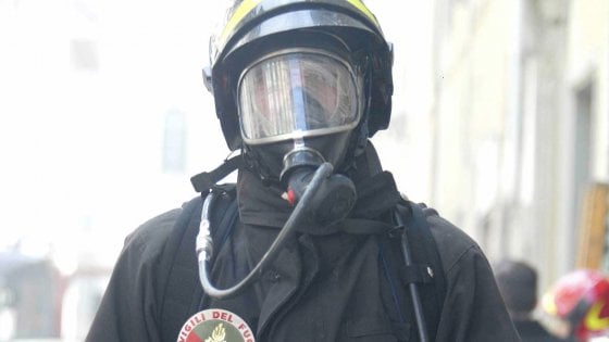 Bari, cattivo odore e sostanze urticanti nell'aria: "Lacrimogeno ...