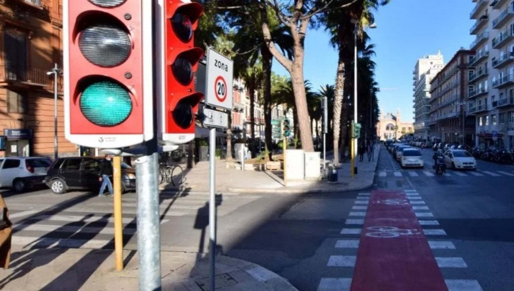 "Monkey", il progetto per una Bari più smart: semafori intelligenti e ...