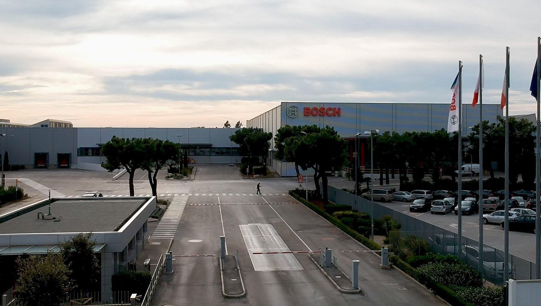 Bosch, verso l'accordo per salvare i 700 operai di Bari: "Investimenti ...