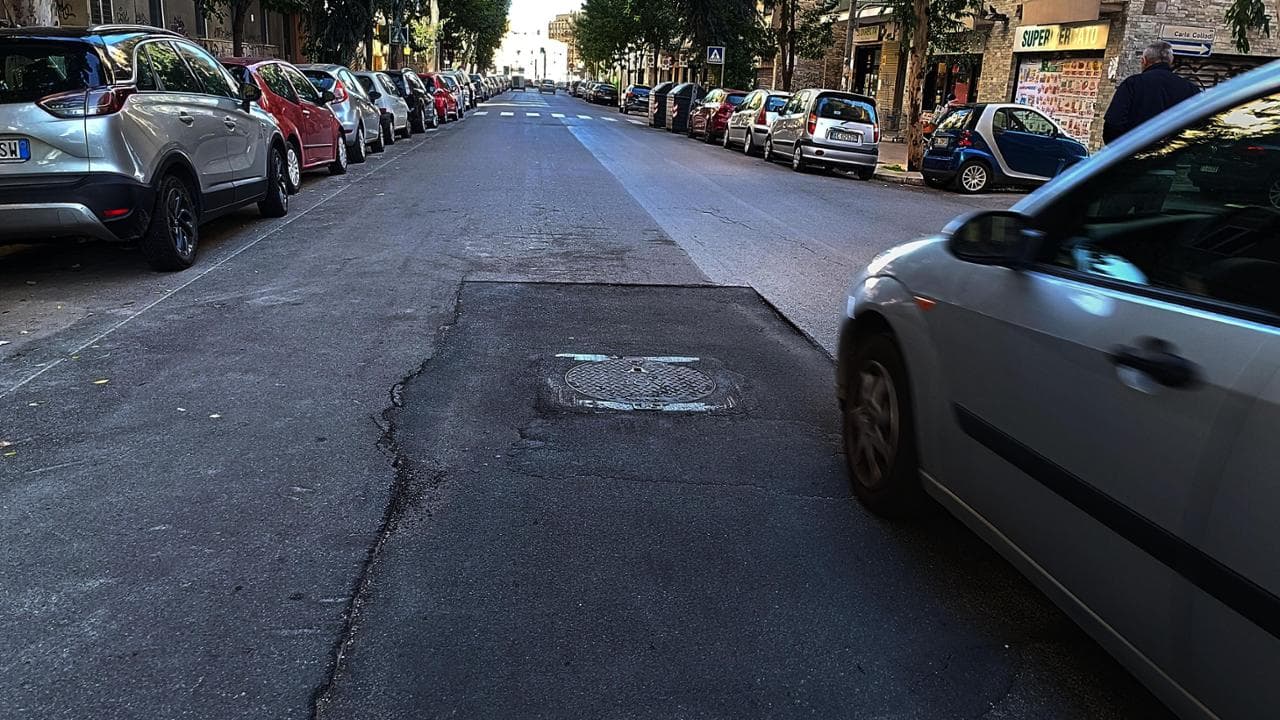 Bari, viaggio nella città delle buche dopo la morte del 17enne Matteo ...