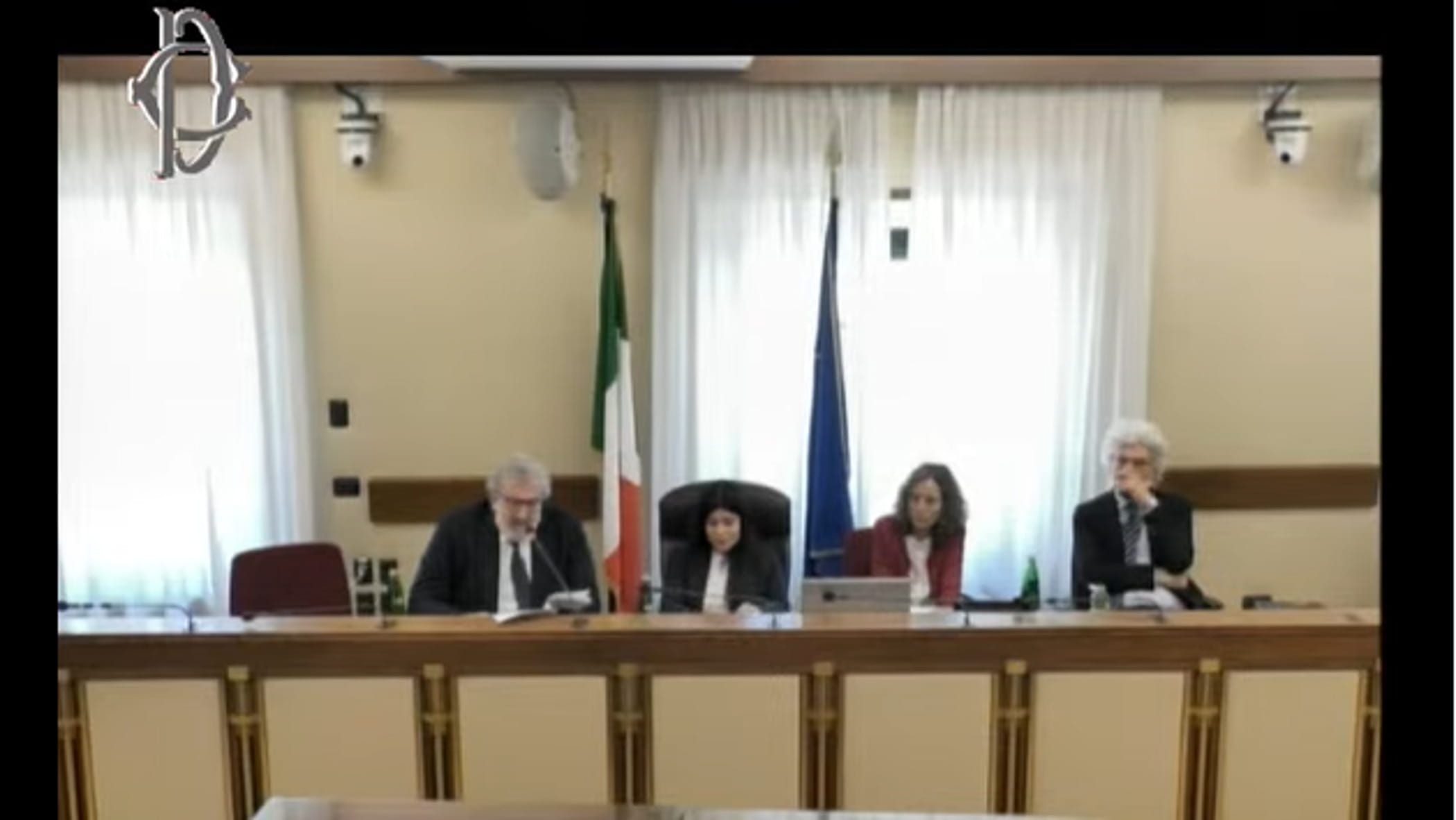 Emiliano in Commissione antimafia: “Io non sono indagato”. E sull ...