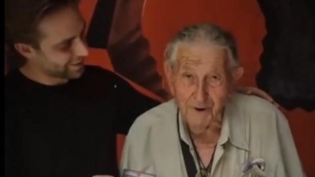 A 99 anni nonno Ciccio è “l’ultras più anziano del mondo”: Francesco ...