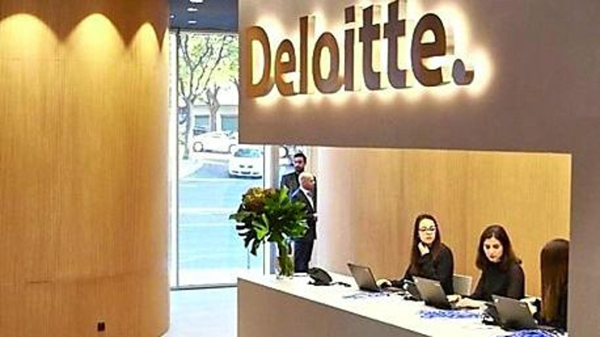 Deloitte vince il bando e aiuterà il Comune nei progetti finanziati con ...