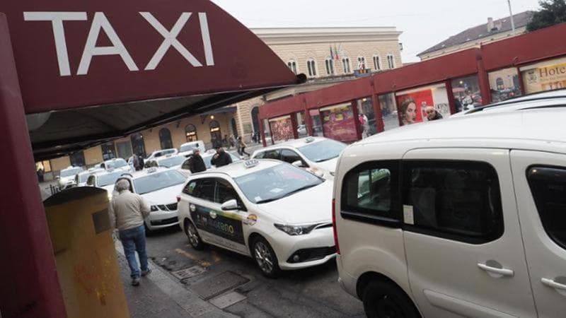 A Bari in arrivo 30 nuove licenze taxi, richiesta conoscenza dell ...