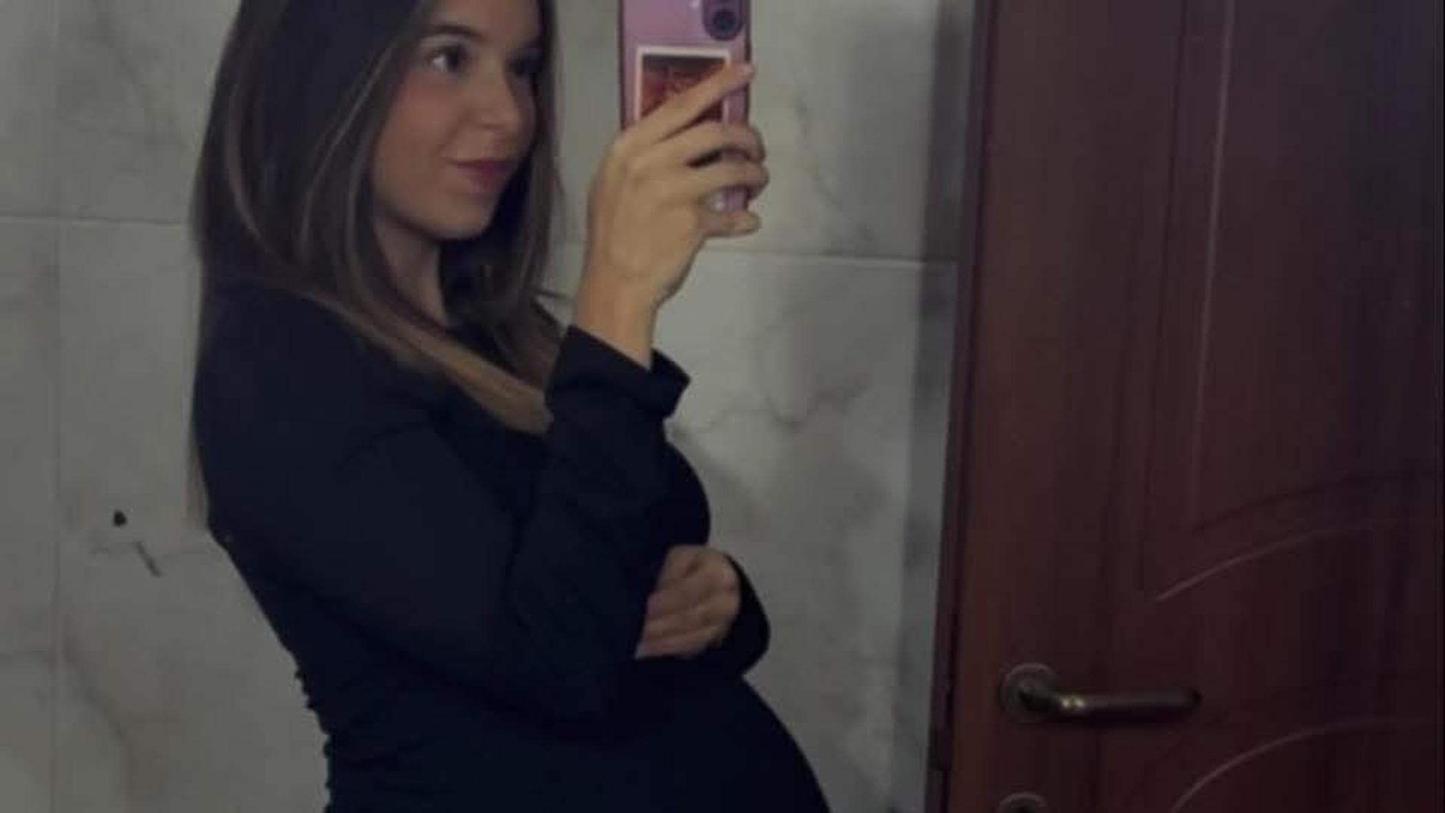 La storia con il figlio appena nato postata prima del malore fatale ...