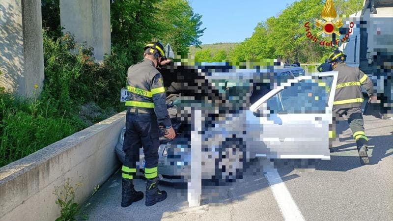 Matera, ennesimo scontro sulla statale 7: un morto. Quattro giorni fa l ...