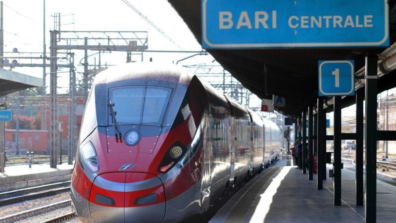 Treni, nuovo stop sulla linea Bari-Caserta: dal 10 al 30 giugno ancora ...