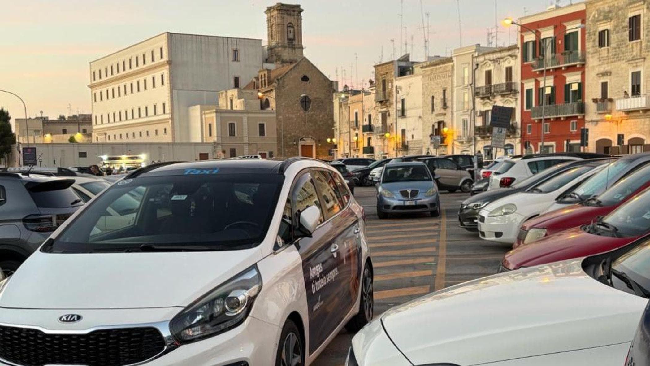 Ztl ferma e questione cassonetti intelligenti, a Bari scattano le ...