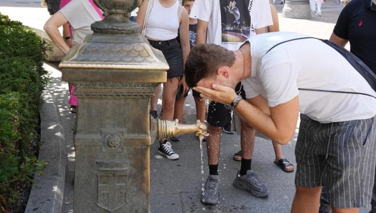 L’amministratore scappa all’estero con i soldi delle bollette e il ...
