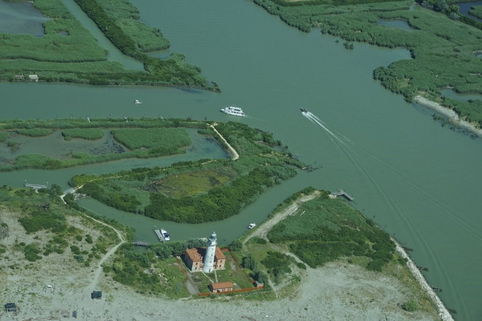 In volo sul Delta del Po, meraviglia dell'Unesco - la Repubblica