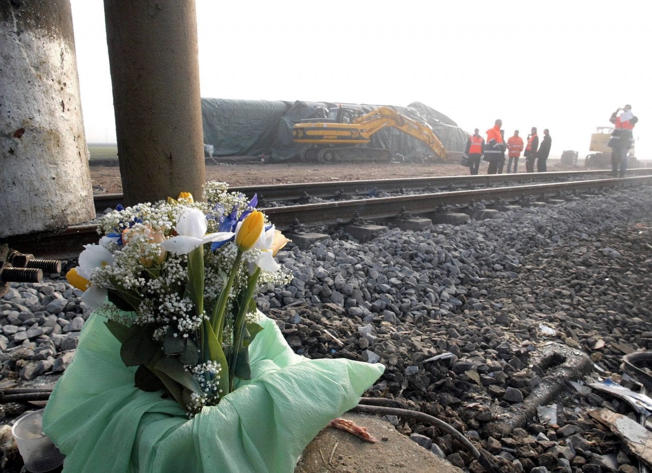 Strage di Crevalcore, 16 anni fa l'incidente ferroviario che fece 17 ...