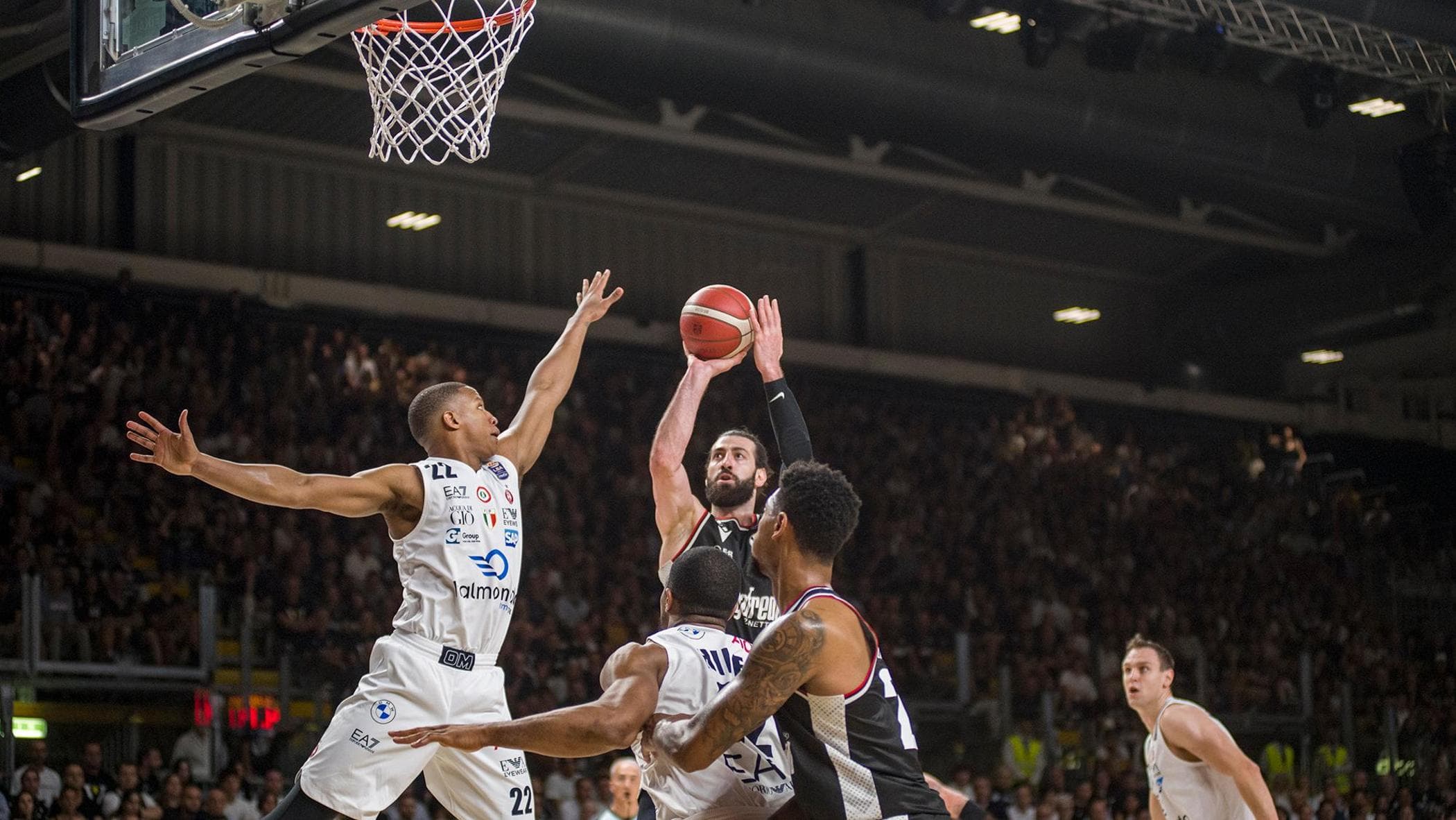 Il pagellone della finale: Hackett, Belinelli e Cordinier, gara 7 è ...