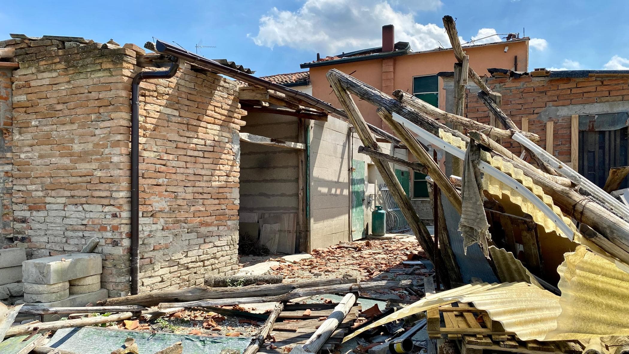 Viaggio ad Alfonsine, dopo l’alluvione anche il tornado. “Noi siamo gli ...