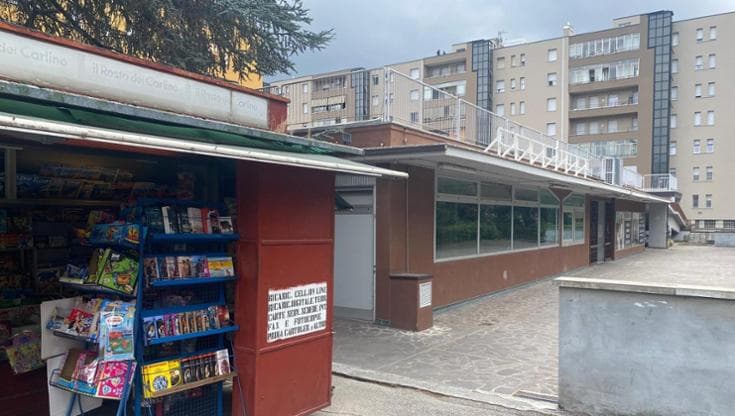 Il rumore dei voli aerei e il supermercato chiuso: quei residenti ...