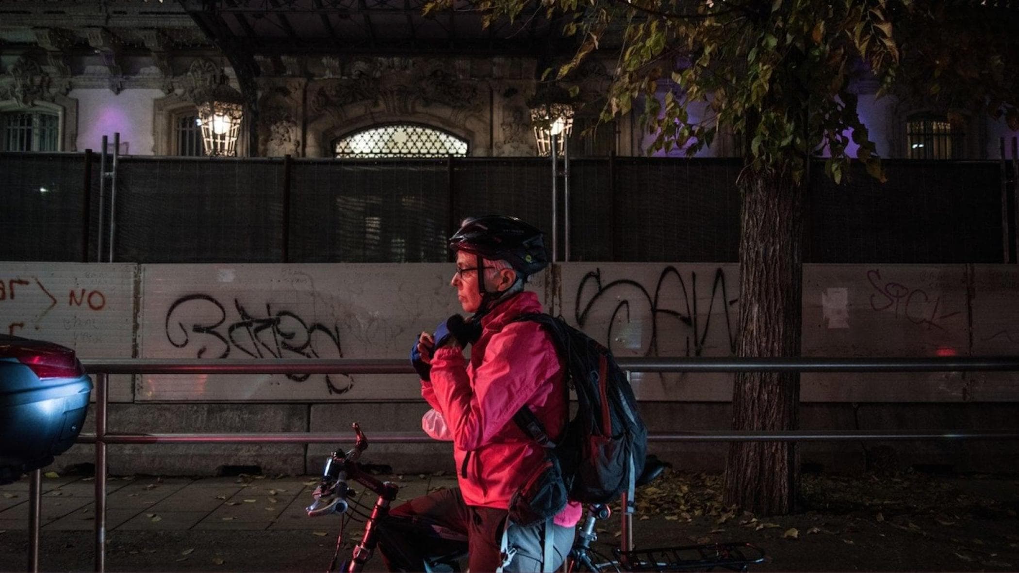 Laura, 60 anni, rider - d la Repubblica