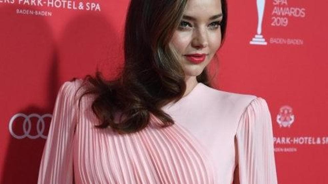Miranda Kerr è incinta del terzo figlio: le prime foto con il pancione ...