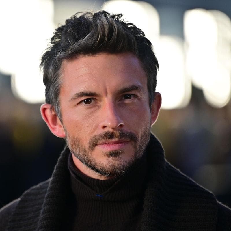 Jonathan Bailey, l'attore di Bridgerton eletto uomo più sexy del 2025 ...