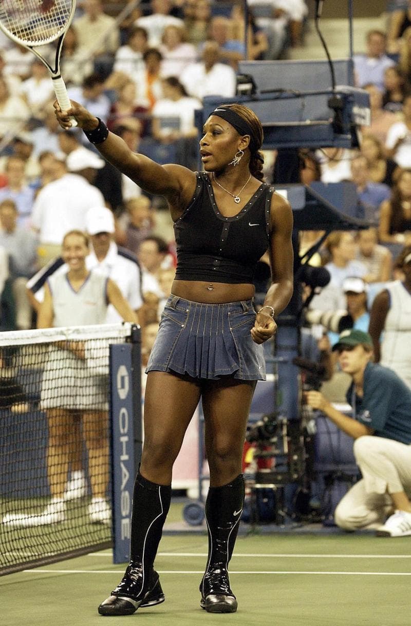 Serena Williams, i migliori look della tennista in campo dall'esordio a ...