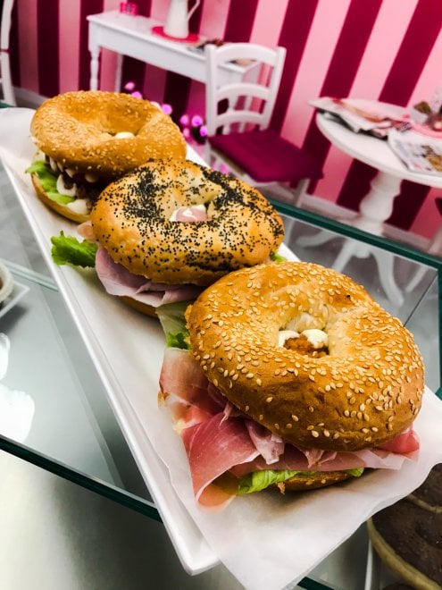 Donut, pancake e cantuccini: a Pistoia i dolci americani e toscani ...