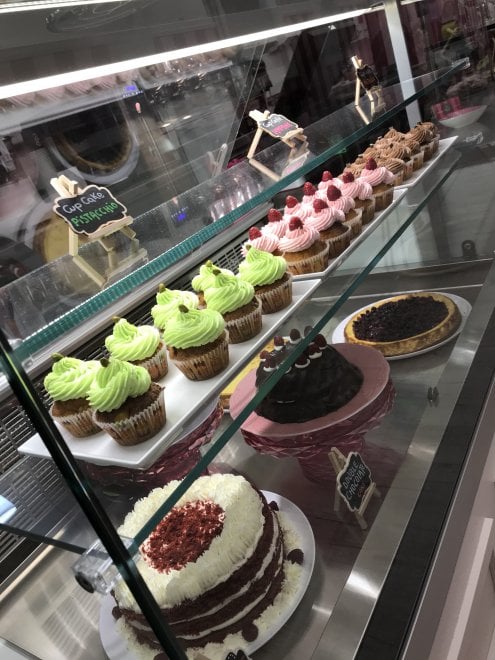 Donut, pancake e cantuccini: a Pistoia i dolci americani e toscani ...