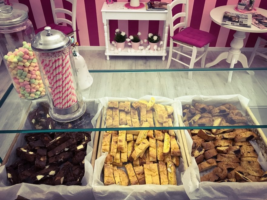 Donut, pancake e cantuccini: a Pistoia i dolci americani e toscani ...