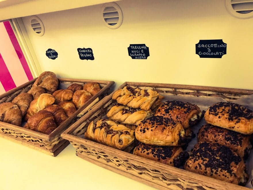Donut, pancake e cantuccini: a Pistoia i dolci americani e toscani ...
