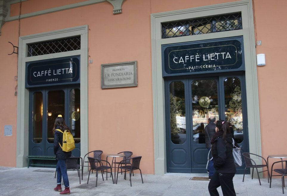 Firenze, arredi d'ispirazione francese e un laboratorio a vista: in ...
