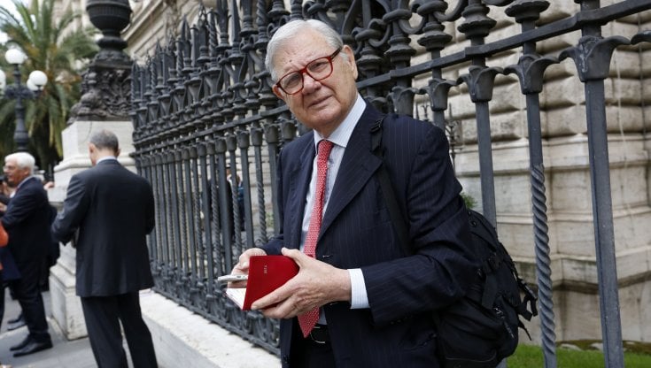 L'ex ministro Barucci, dalla parte di Draghi: "Conosce i tempi della ...