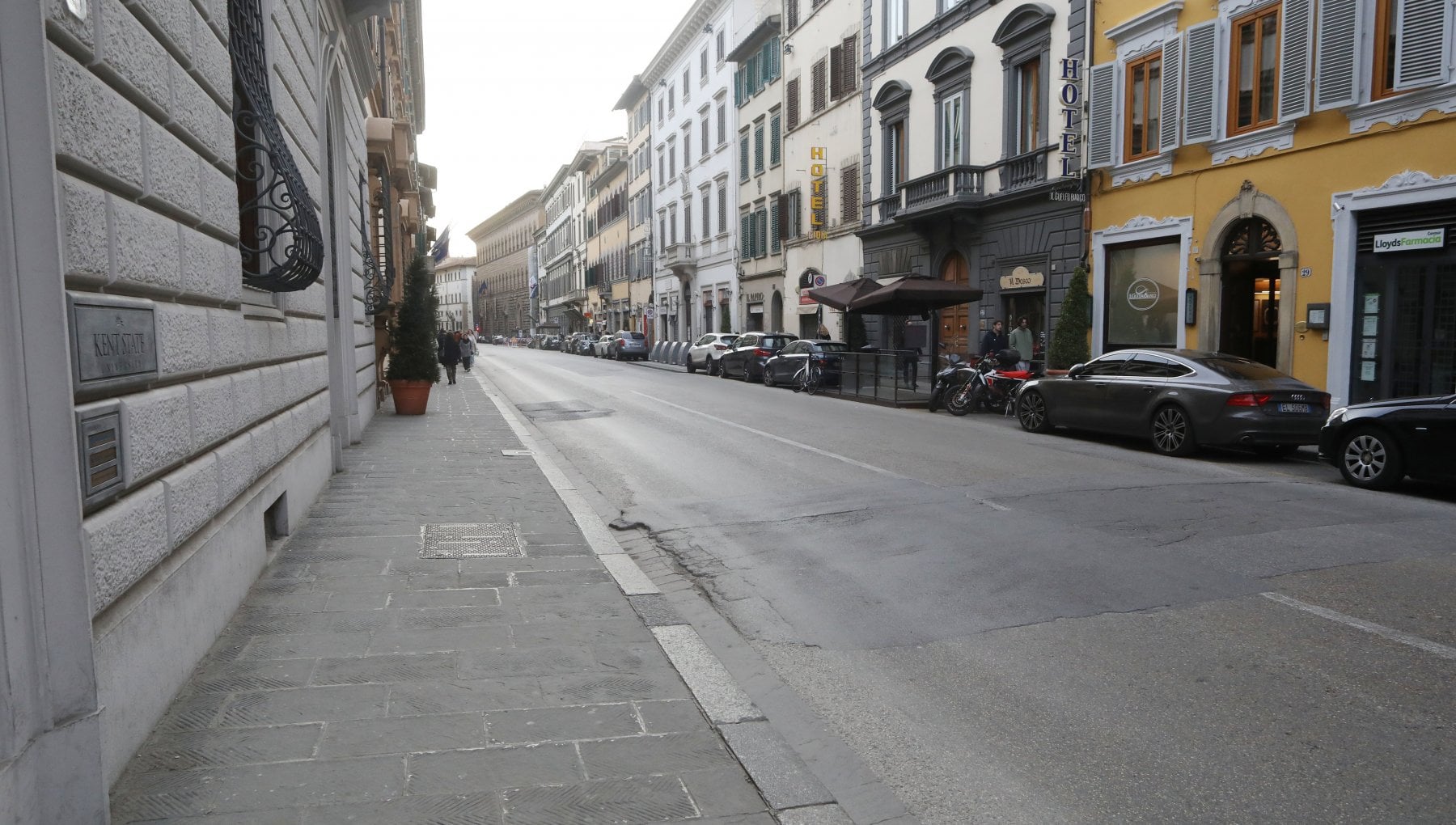 Alberi e marciapiedi larghi, la nuova via Cavour tra San Marco e via ...