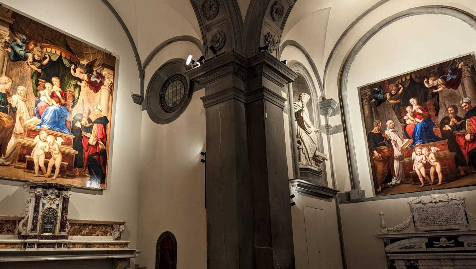 Uffizi diffusi Raffaello Pescia Madonna del baldacchino - la Repubblica