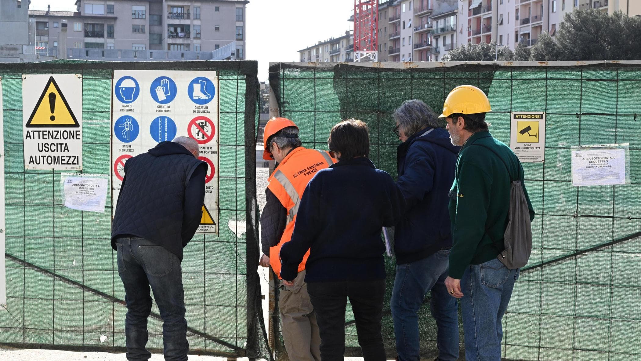 La manifestazione dopo i cinque morti; “Troppi irregolari nei cantieri ...