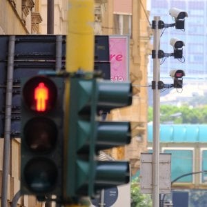Il semaforo intelligente non perdona: mille multe in un mese in corso ...