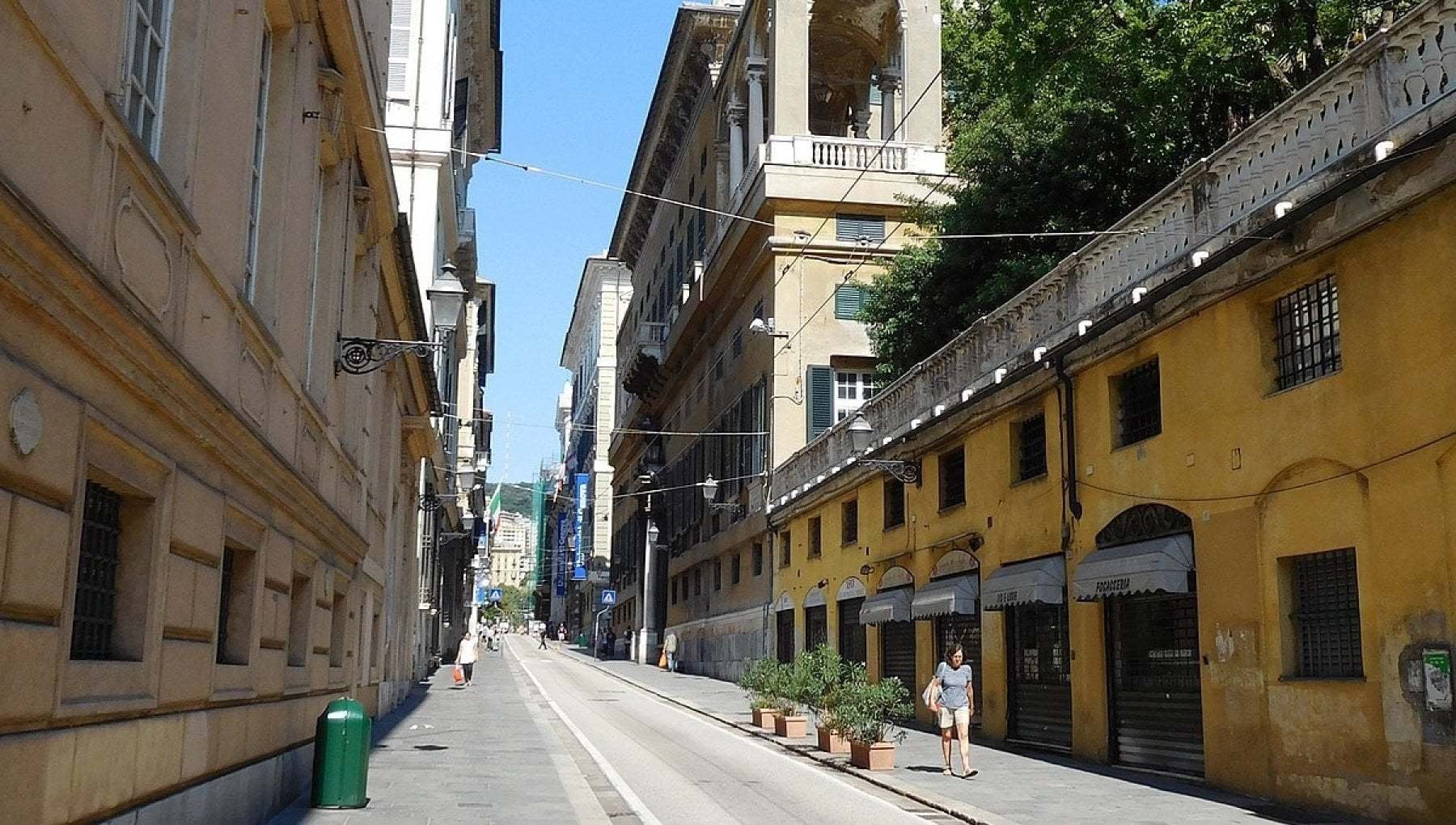 Riaperta via Balbi, tornano regolari le linee dei bus - la Repubblica