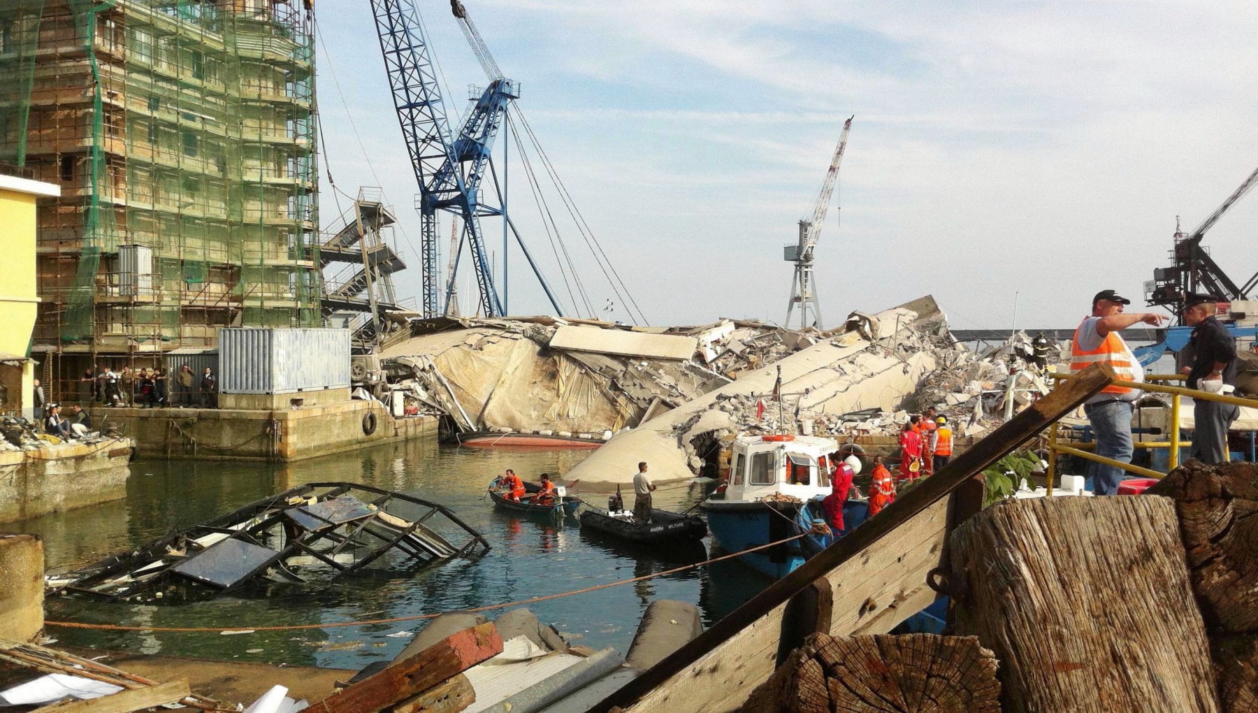 Genova, crollo Torre Piloti “Equipaggio era esperto, ma collocazione ...