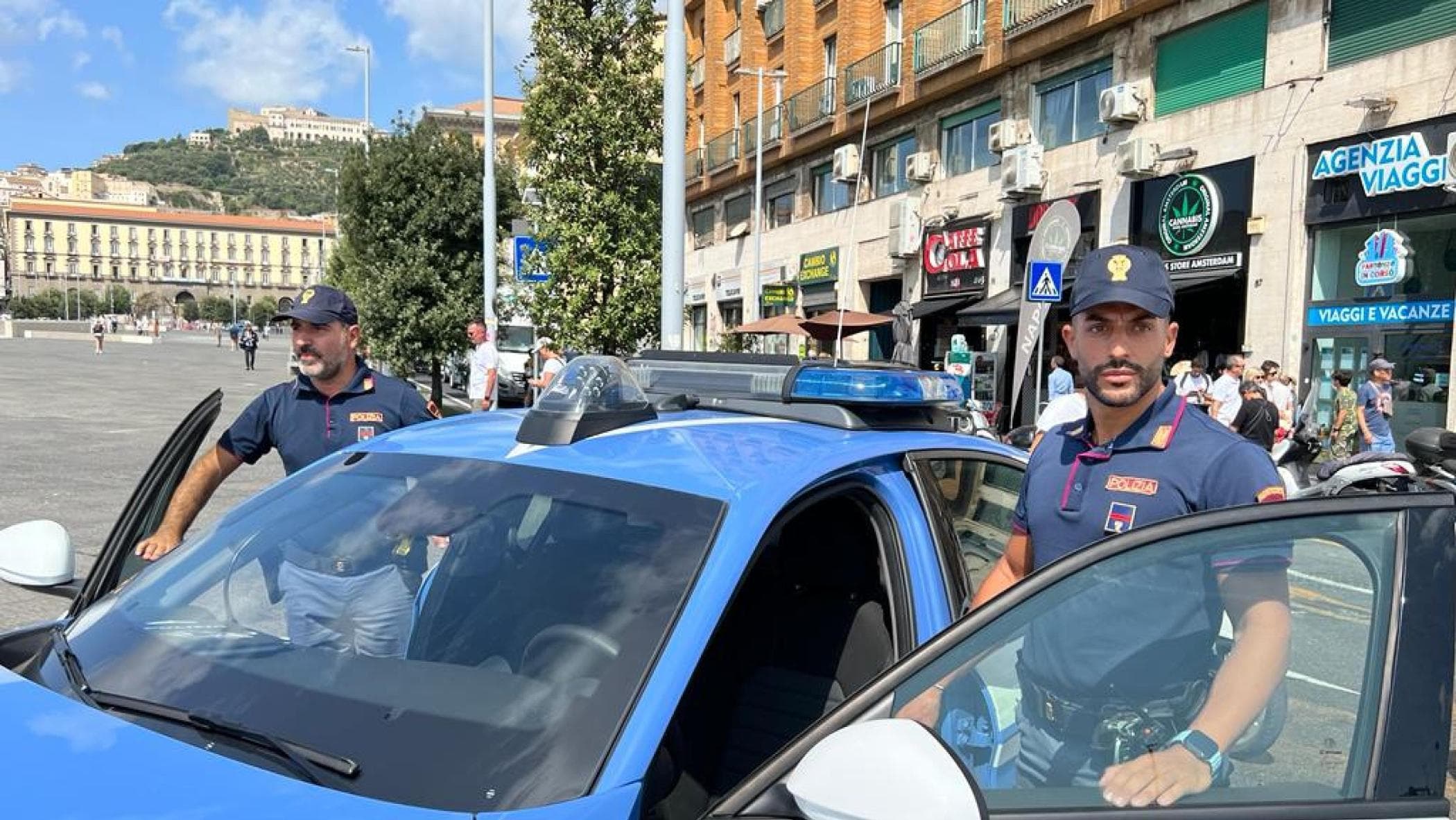 Rapine nel centro storico di Genova, la polizia smantella una banda di ...