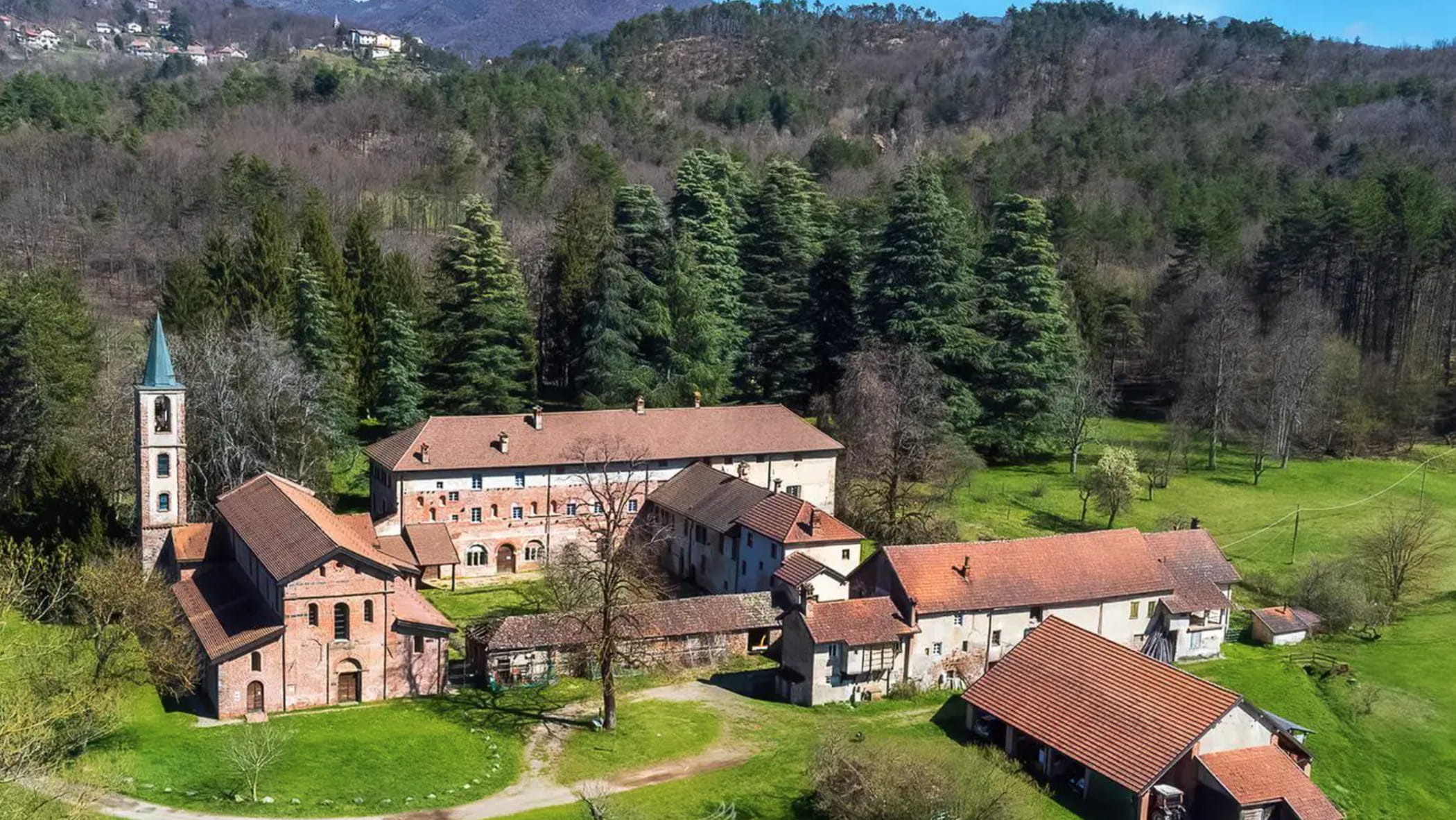 Tiglieto, in Liguria è in vendita l’abbazia cistercense più antica d ...