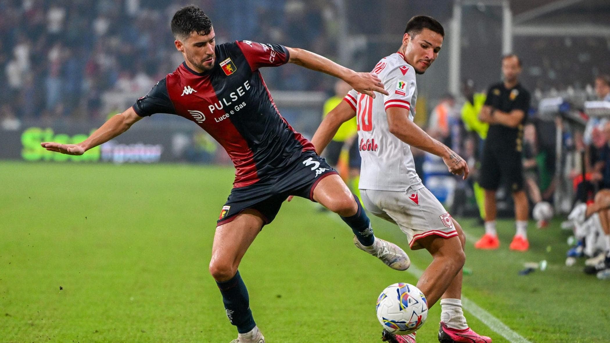 Aaron Martin, l’intoccabile del Genoa: “Sogno un gol davanti alla ...