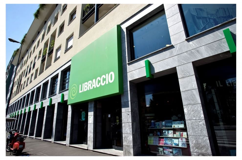 Libraccio, 35 anni da Alda Merini ai nuovi store - la Repubblica