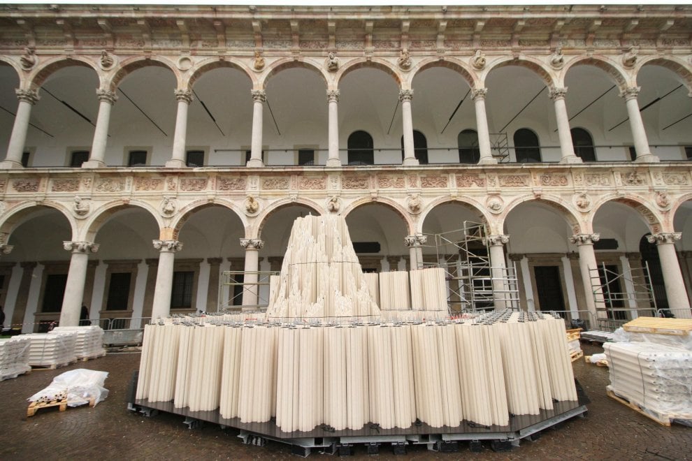 Fuorisalone a Milano, le opere di design invadono i chiostri della ...