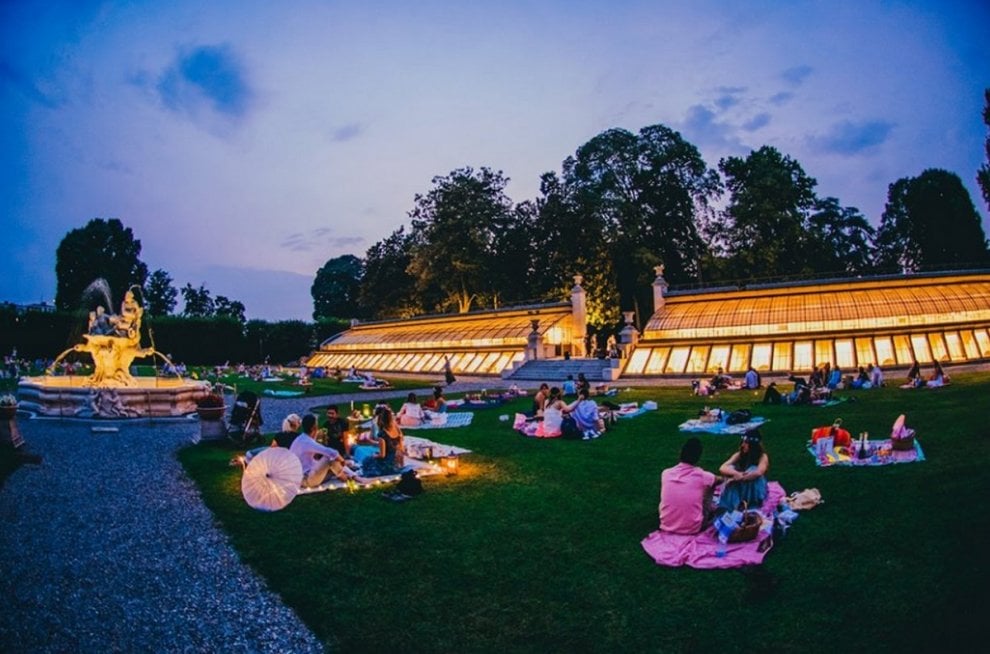 Milano, atmosfere da Sogno di una notte di mezza estate a Villa Litta ...