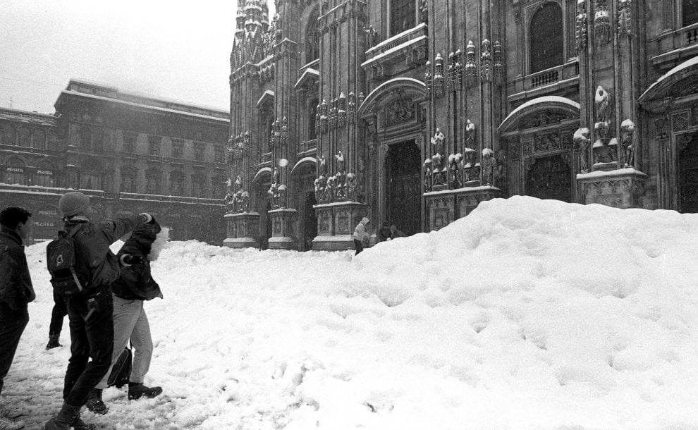 La nevicata del secolo nelle foto d'epoca: a Milano il grande freddo ...