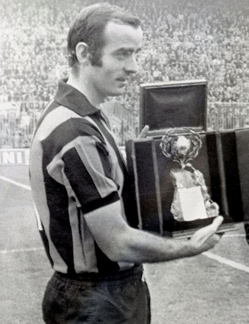 Mariolino Corso, "il piede sinistro di Dio": morto a Milano il campione ...