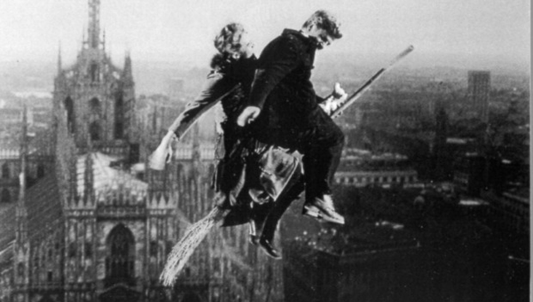 Miracolo a Milano: 70 anni fa la scena finale del film girata in piazza ...