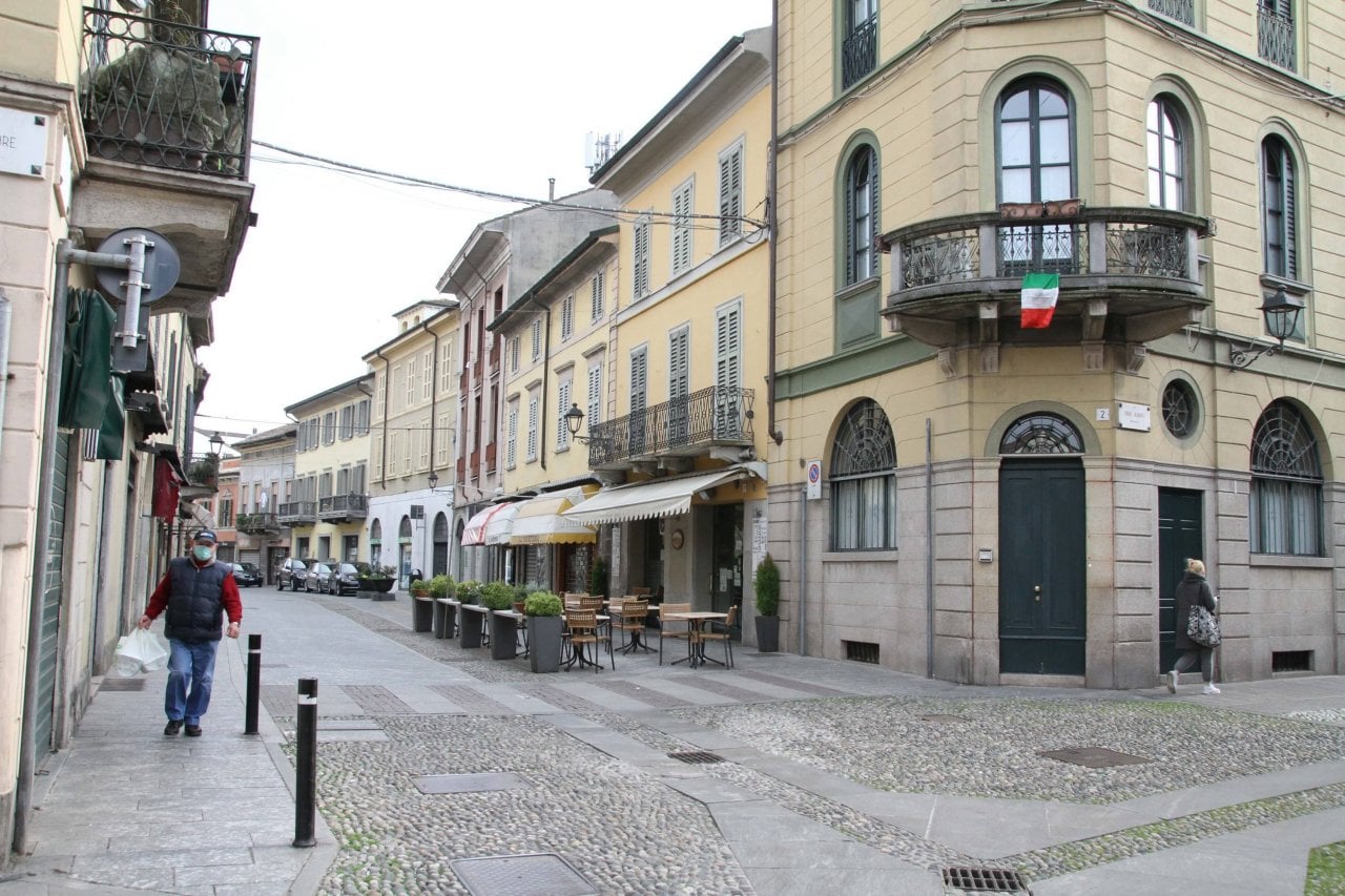 Codogno un anno fa e oggi: il fotoconfronto del luogo simbolo della ...