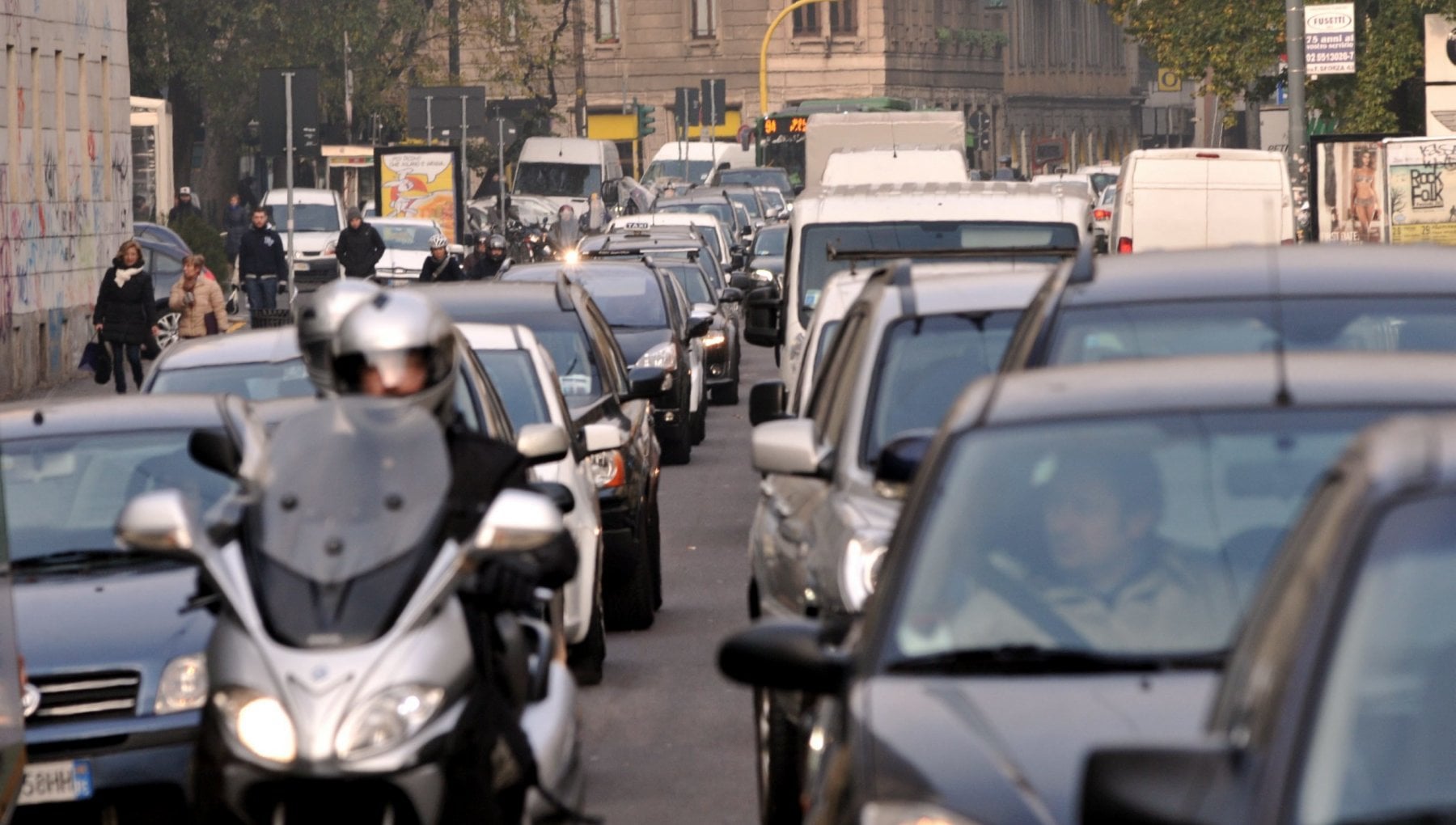 A Milano c'è più traffico che nel 2019. Secondo i dati Amat a gennaio ...
