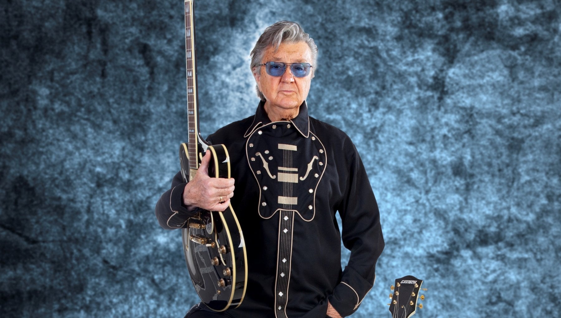 Bobby Solo canta Elvis Presley: "Ma è lui l'unico vero re del rock, noi ...